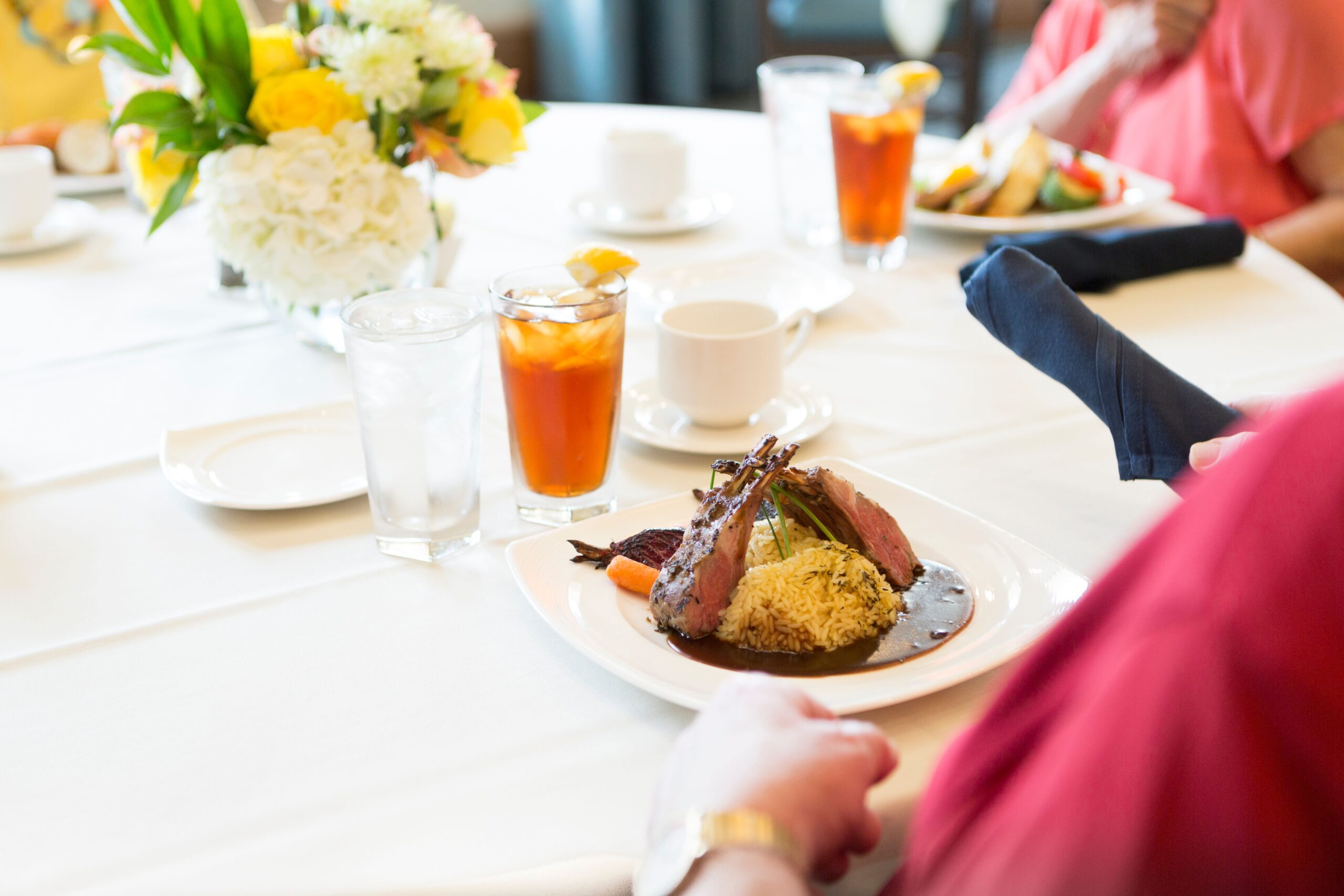 Refined Senior Living Dining Experience - Friendship Village